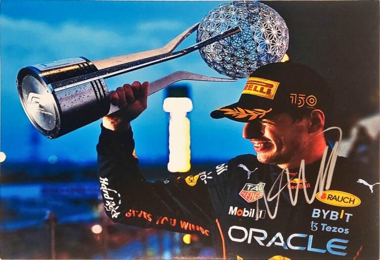 MAX VERSTAPPEN SIGNED 10X8 F1 PHOTO - Grandstand Memorabilia